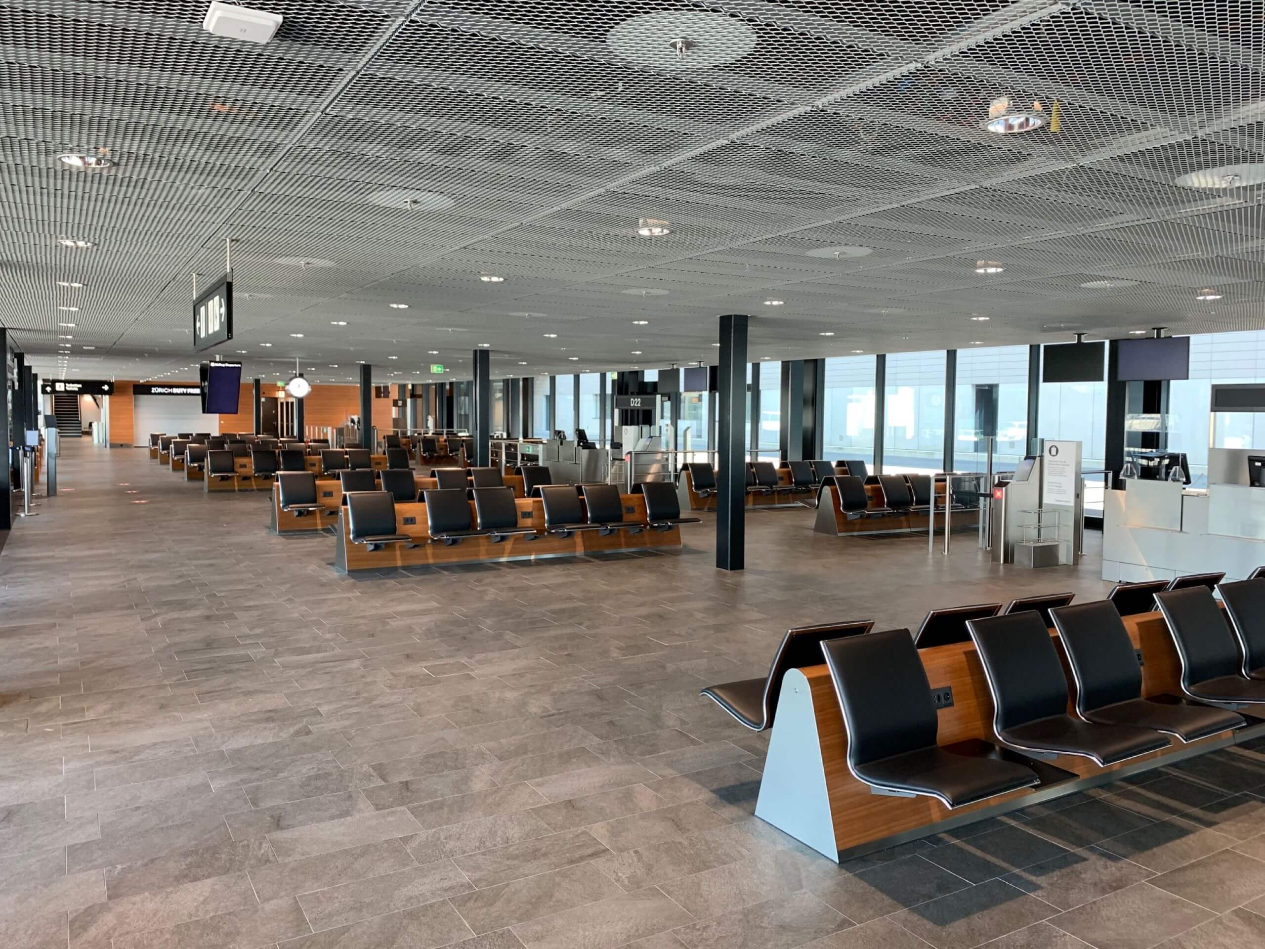 Busgate B10 – Flughafen Zuerich