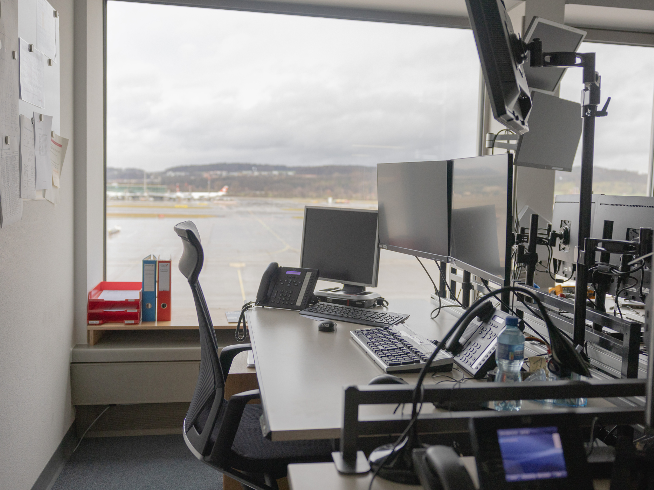Flugzeug Deicing: Eine effiziente Zusammenarbeit – Flughafen Zuerich
