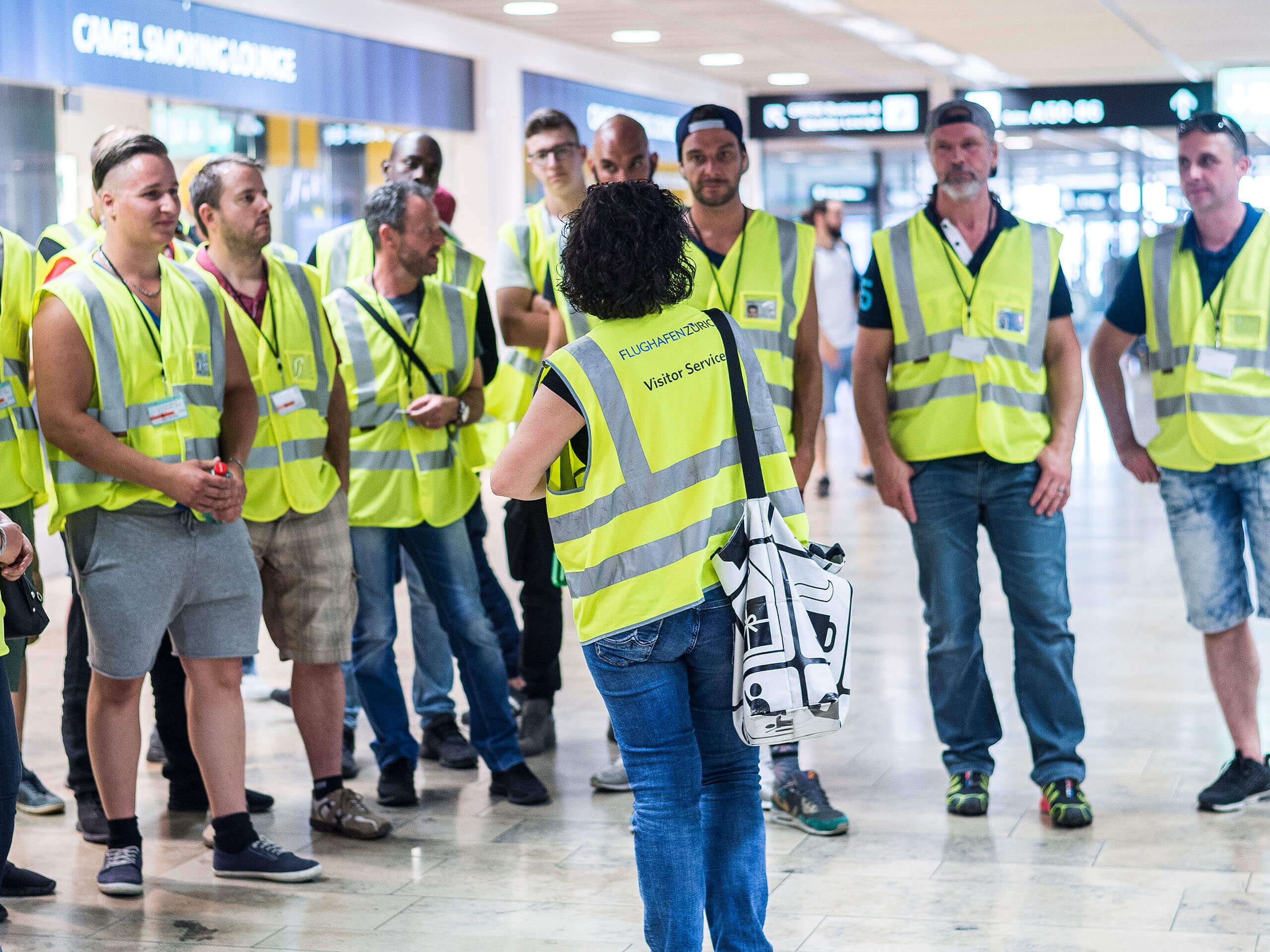 Airport guided tour and bus tour - the combination – Flughafen Zuerich