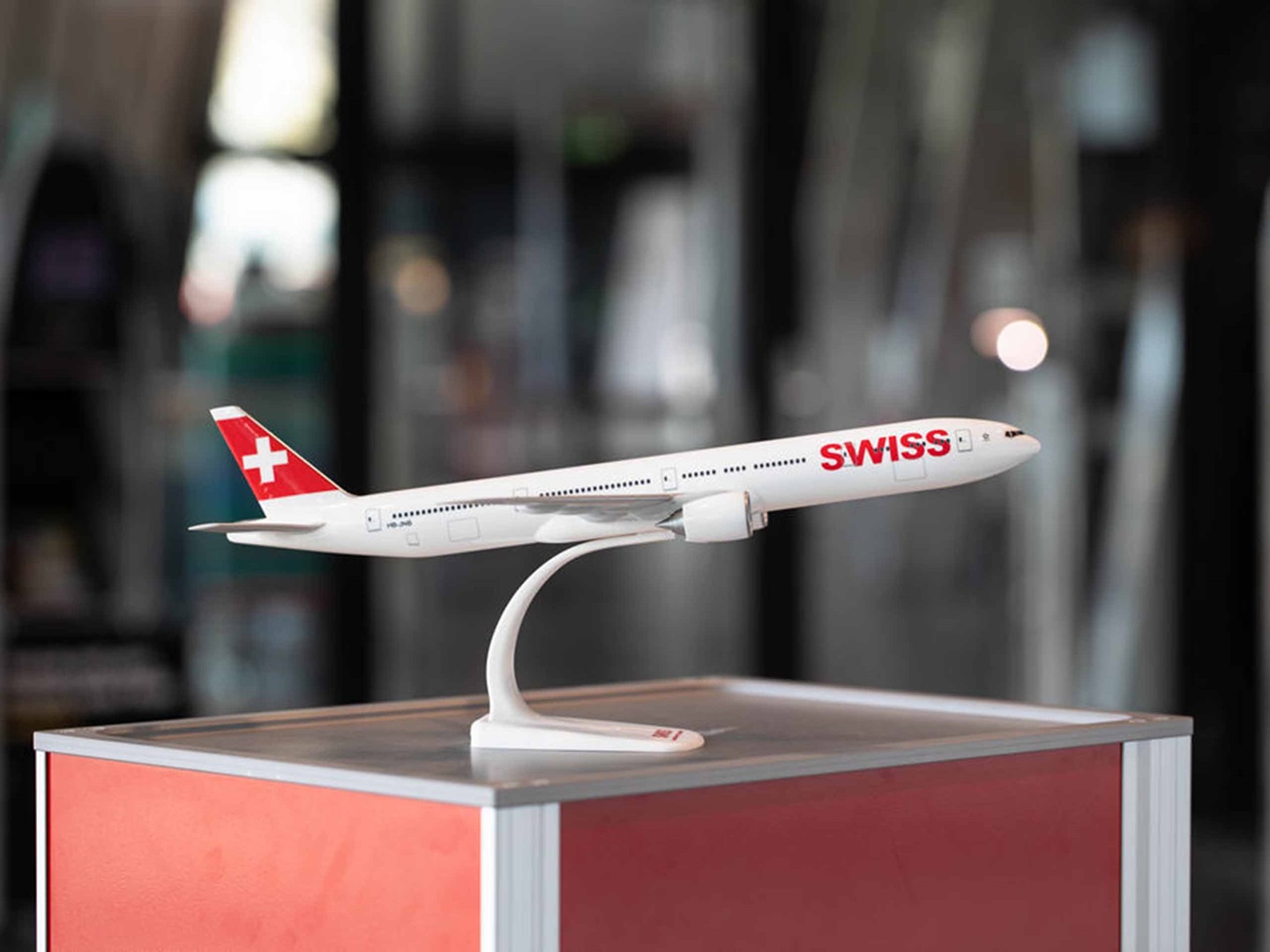 Guided tours and bus tours – Flughafen Zuerich