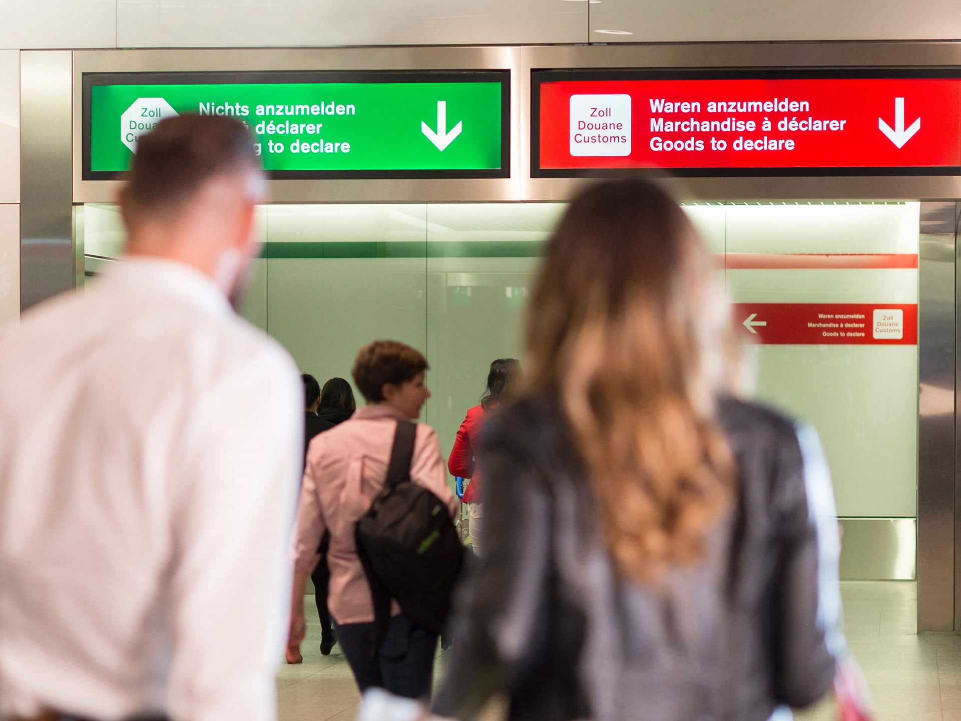 Importing goods – – Flughafen Zuerich