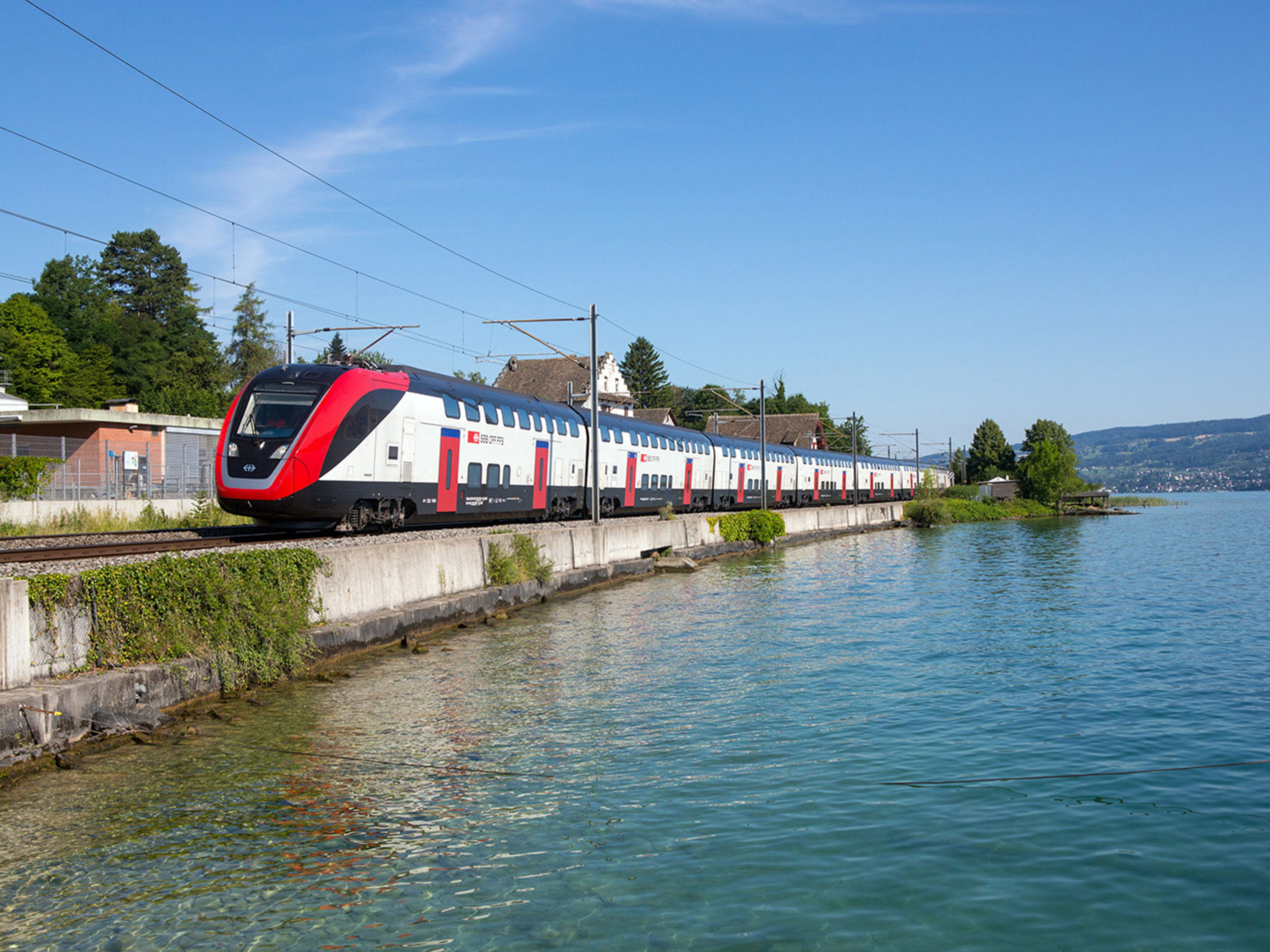 Zug, Tram & Bus – Flughafen Zuerich