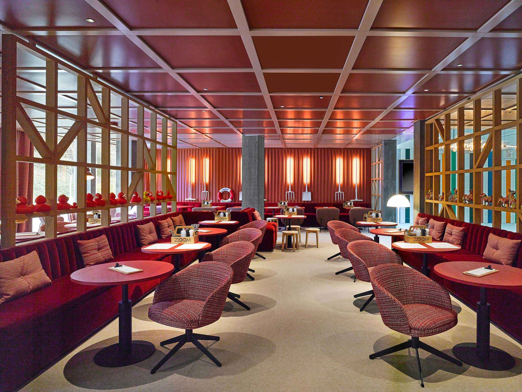 Zoom Restaurant & Bar – Flughafen Zuerich