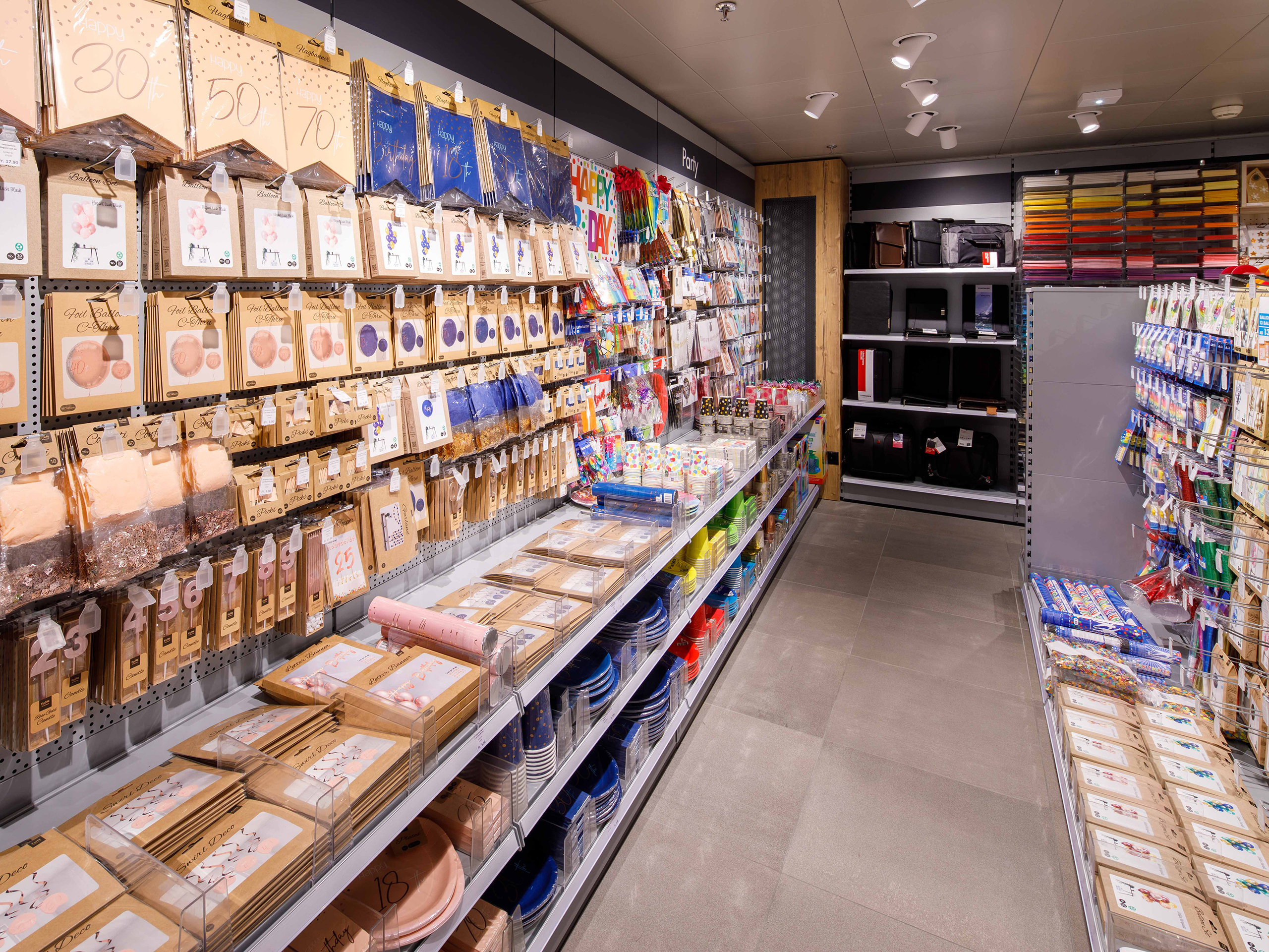 Mc PaperLand – Flughafen Zuerich